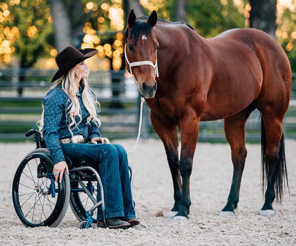 Paralyzed Rider Amberley Snyder Becomes A World Champion Barrel Racer ...