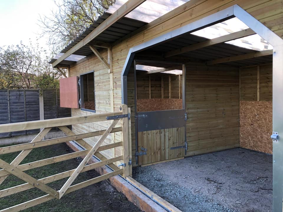 Hunter Stables - Stable Express