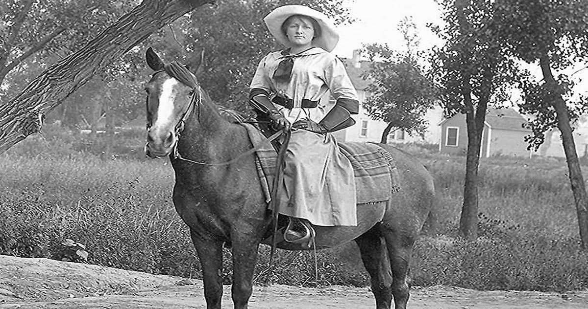 Nan Aspinwall was the first woman to ride horseback across North ...